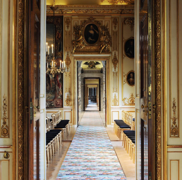 10 Maddede Dior Resort 2017 Defilesi | Vogue Türkiye