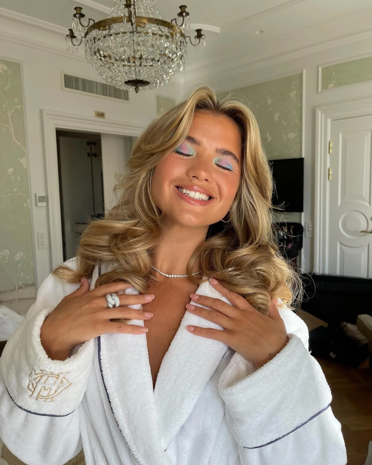 Katie Merchant'tan Adriana Lima'ya Haftanın Güzellik Instagram'ları ...