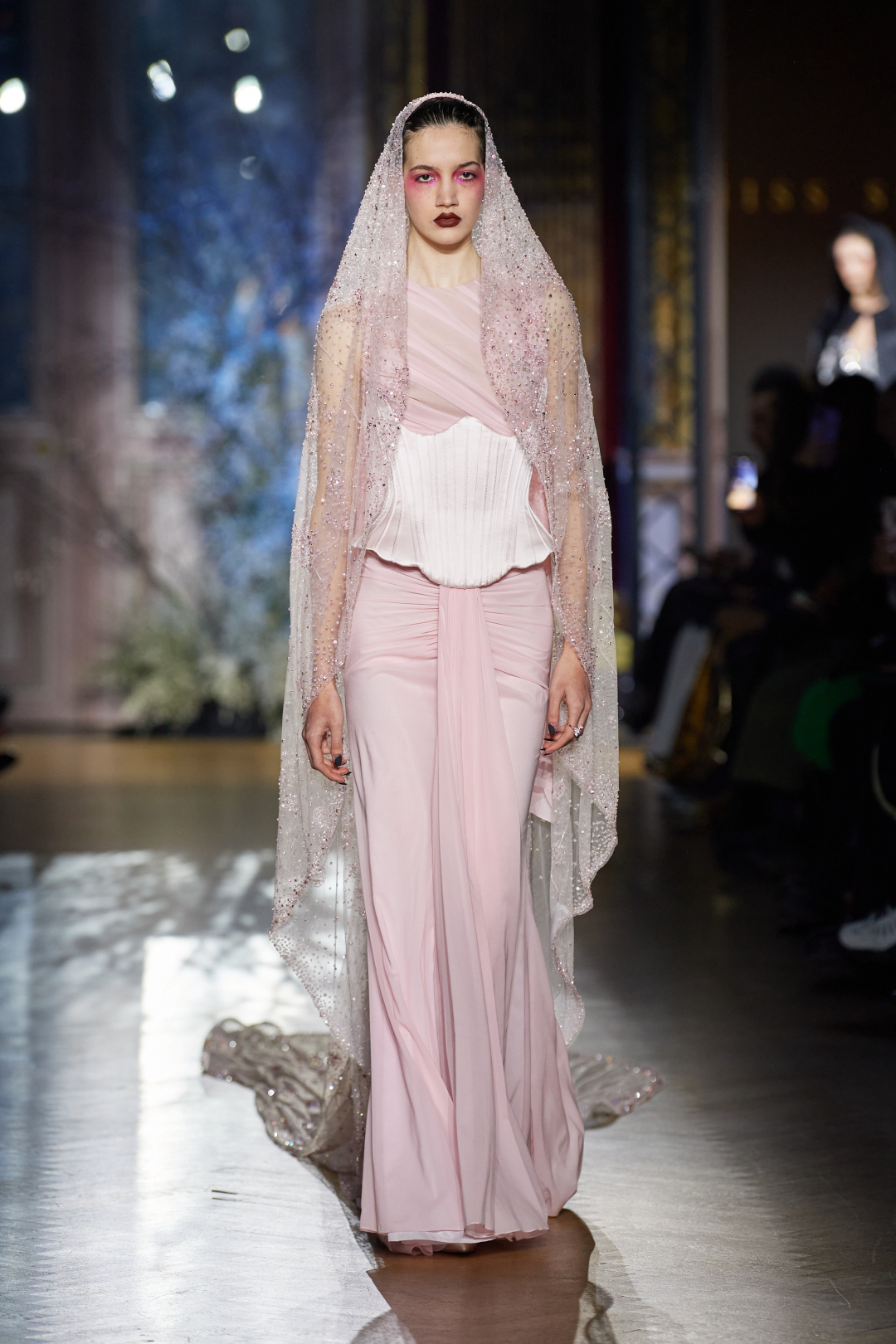 Miss Sohee - 2023 İlkbahar/Yaz Couture | Vogue Türkiye