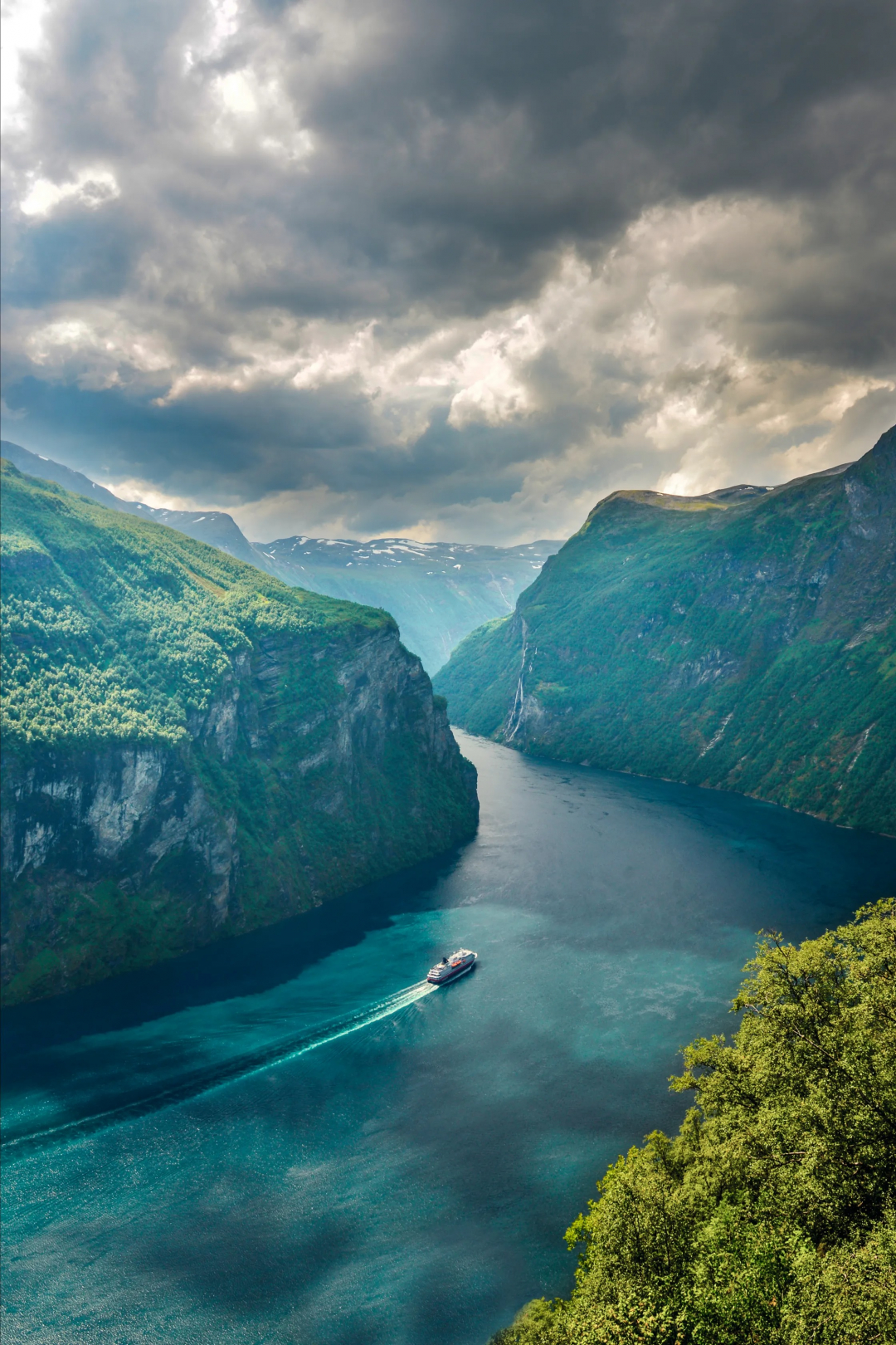 Succession Dizisiyle İskandinav Harikası Norveç’e Kaçış | Vogue Türkiye